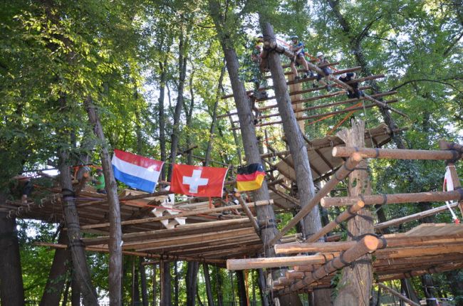 TREEHOUSE CAMPS - A METHOD TO STRENGTHEN KEY COMPETENCES AND ...